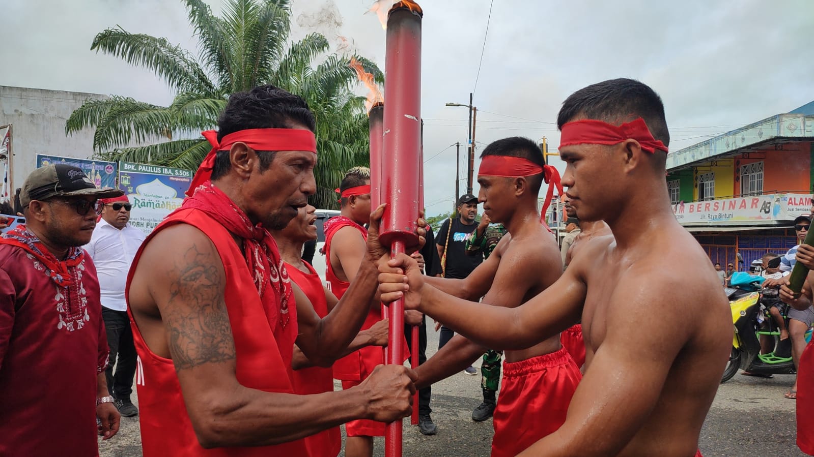 Lari Obor Pattimura dan Tari Cakalele dari Maluku Dipentaskan Di ...
