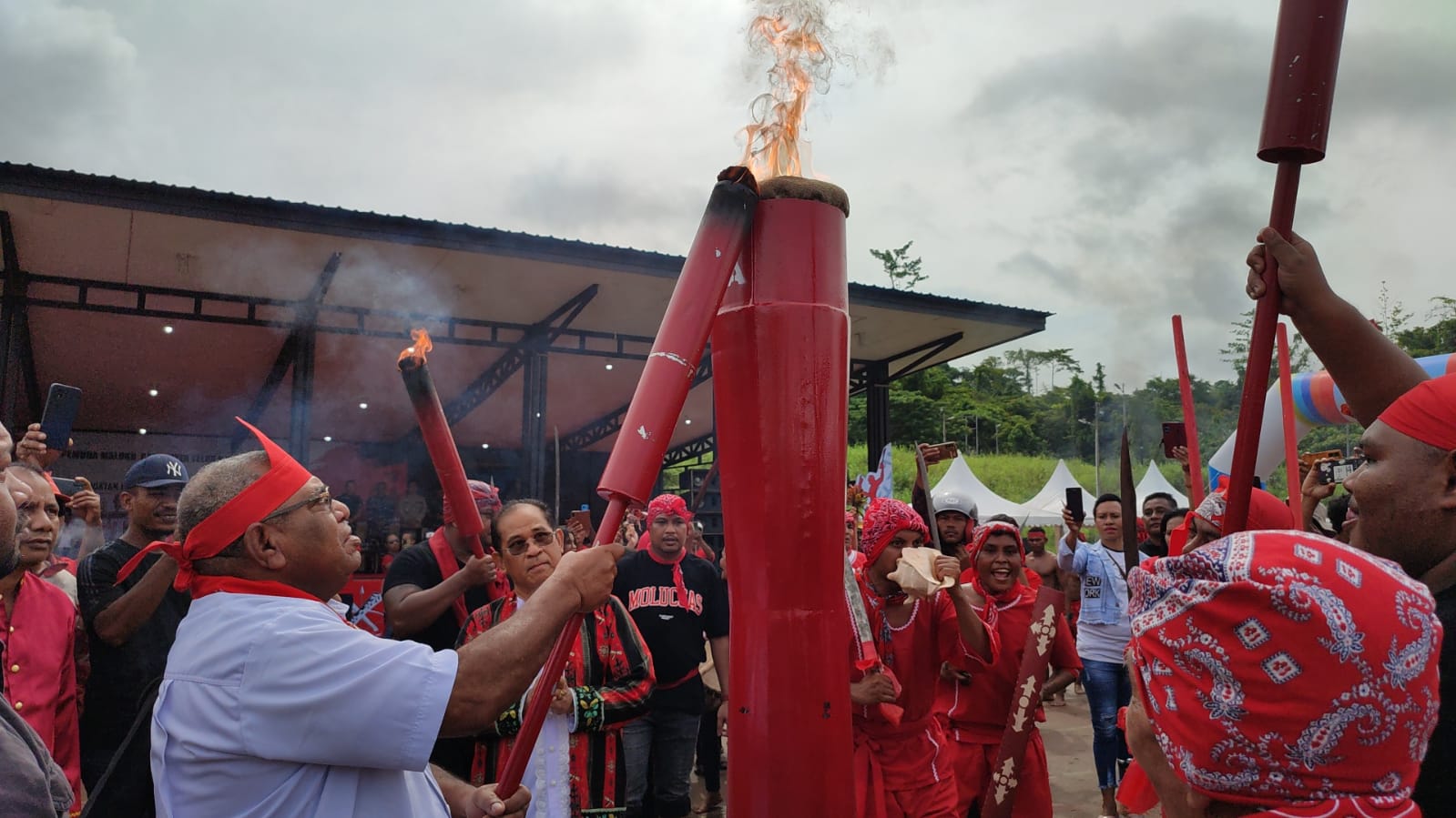 Lari Obor Pattimura dan Tari Cakalele dari Maluku Dipentaskan Di ...